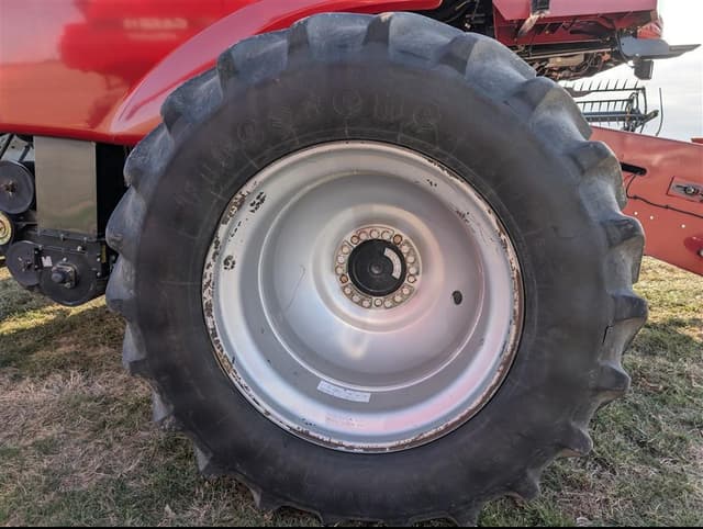 Case IH 8230 Lot No. 33 Combines For Sale with 3,103 Hrs | Tractor Zoom