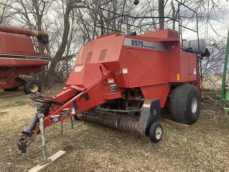 Case IH 8575 Hay and Forage Balers - Square for Sale | Tractor Zoom
