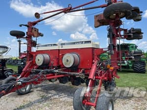SOLD - Case IH 955 Stock No. A217758B Planting with 12 Rows | Tractor Zoom