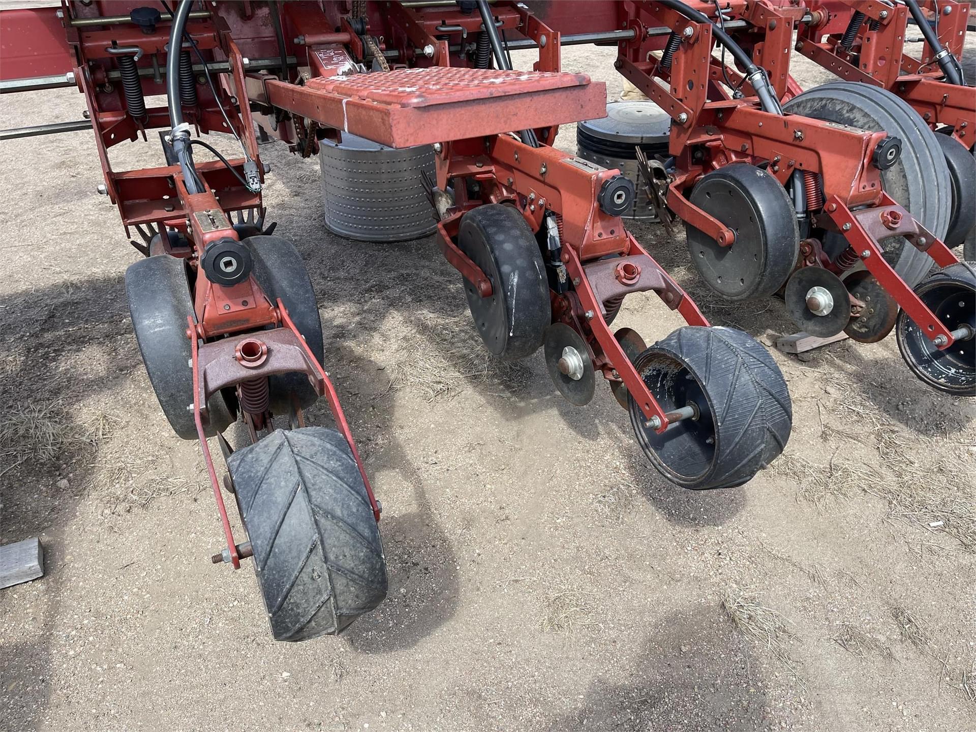 Case IH 955 Cyclo Air Planting Planters for Sale | Tractor Zoom