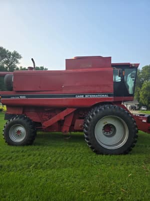 SOLD - 1987 Case IH 1680 Lot No. 487CH Combines with 5,411 Hrs ...