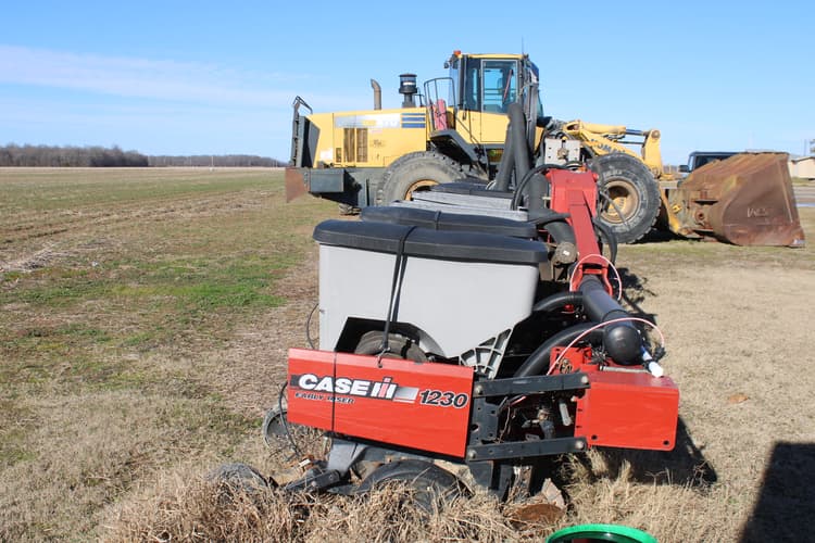 Case IH 1230 Planting Planters for Sale | Tractor Zoom
