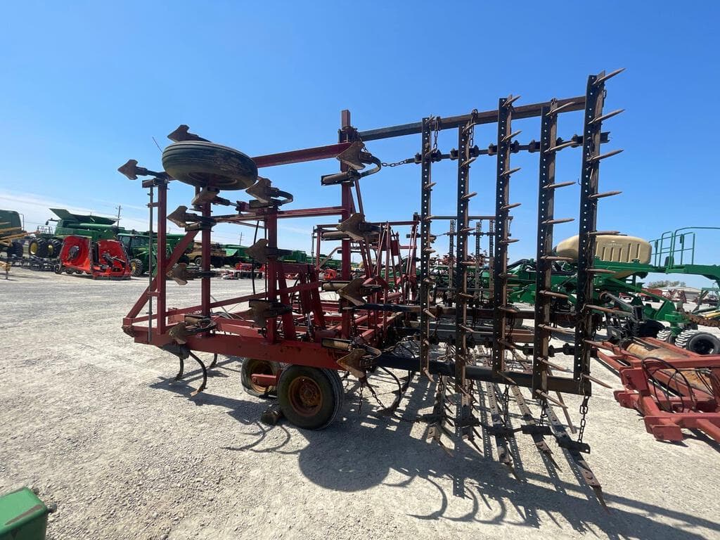 Case IH Undetermined Tillage Field Cultivators for Sale | Tractor Zoom