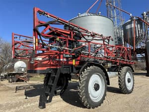 SOLD - Case IH SPX3310 Lot No. 3706 Chemical Applicators with 4,013 Hrs ...