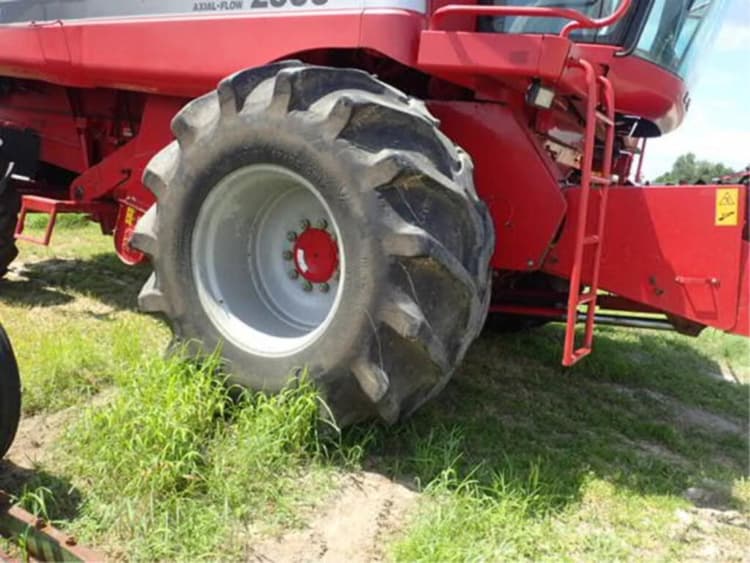 Case IH 2366 Combines Class 5 for Sale | Tractor Zoom