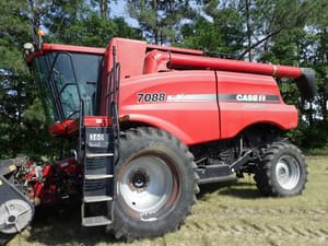 SOLD - Case International 7088 Combines with 2,005 Hrs | Tractor Zoom