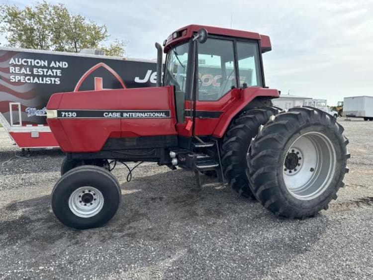 SOLD - Case IH 7130 Tractors 175 to 299 HP | Tractor Zoom