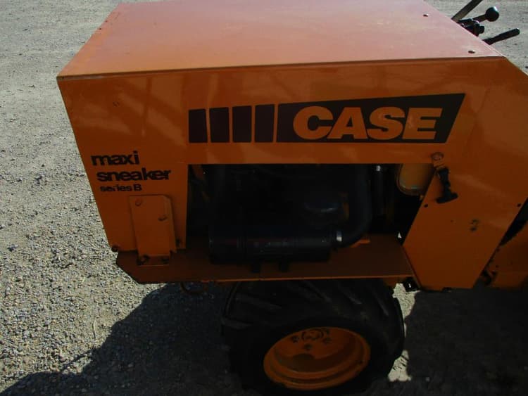Case Maxi-Sneaker Construction Trencher for Sale | Tractor Zoom