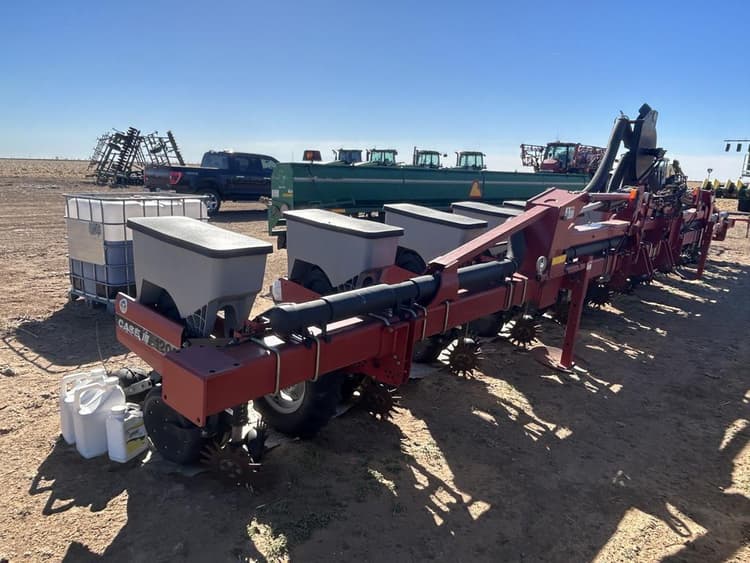 Case IH 1200 Planting Planters for Sale | Tractor Zoom