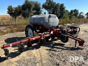 Case IH 2800 Lot No. 108 Chemical Applicators For Sale with 1,000 Gal ...