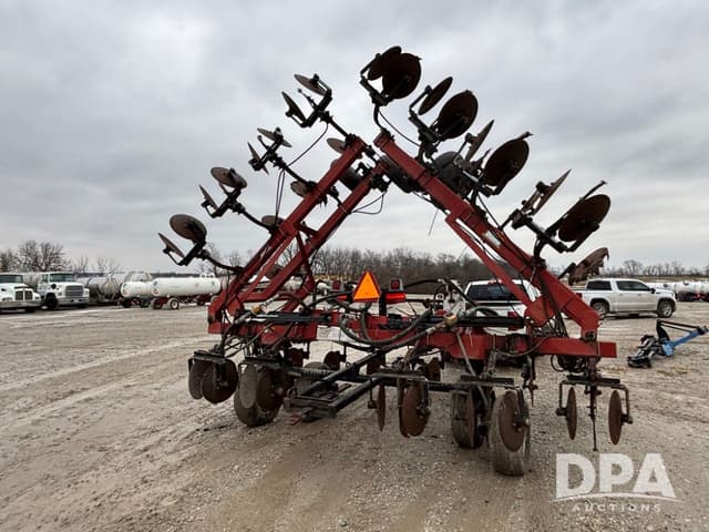Case IH 5300 Lot No. 140 Chemical Applicators For Sale with --- In ...