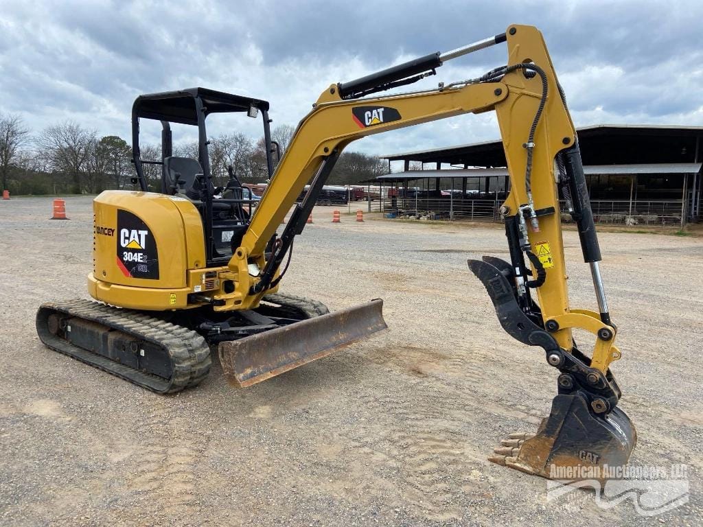 SOLD - Caterpillar 304E2 Construction with 1,024 Hrs | Tractor Zoom