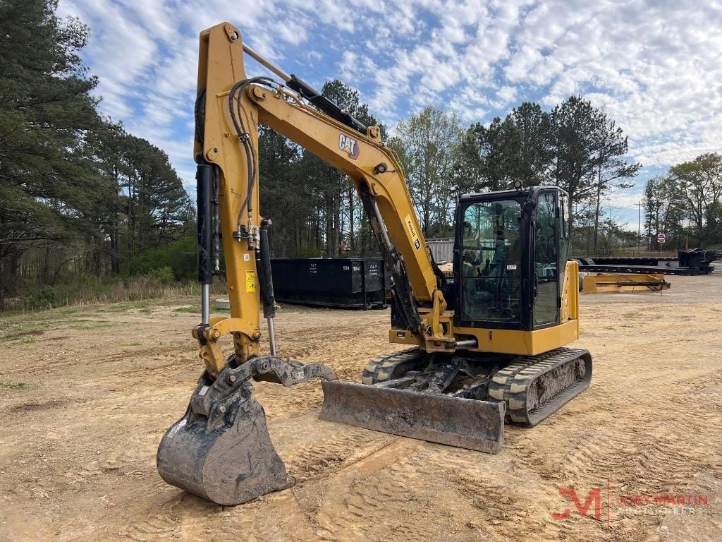 SOLD - CAT 306 CR MINI EXCAVATOR Construction with 280 Hrs | Tractor Zoom