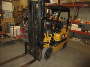 SOLD - CAT 5,000 lb. Capacity Forklift (PR3) Construction with 7,227 ...
