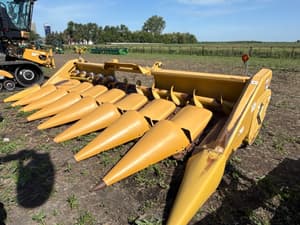Caterpillar 830 Lot No. 3094 Harvesting For Sale with 8 Rows | Tractor Zoom
