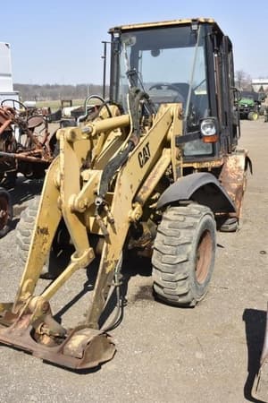 SOLD - Caterpillar 904B Lot No. 113 Construction with --- Hrs | Tractor ...