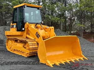 SOLD - Caterpillar 953C Lot No. 8556 Construction with 7,391 Hrs | Tractor Zoom