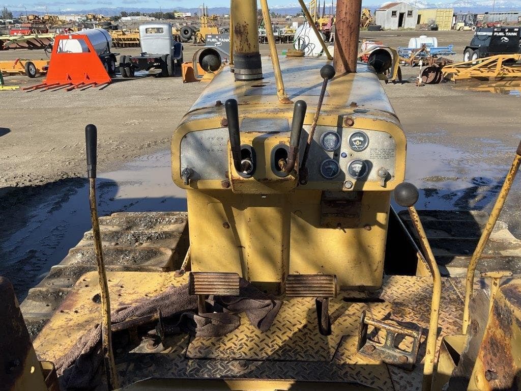 Tractor Zoom - Caterpillar D6C