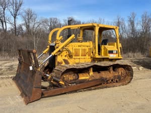 SOLD - Caterpillar D6D Lot No. 5703 Construction with 9,842 Hrs ...