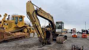SOLD - Caterpillar EL240B Lot No. 2148 Construction with 8,070 Hrs ...