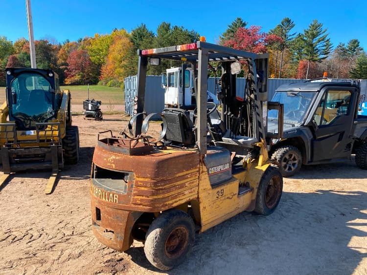SOLD - Caterpillar GP30 Construction Forklifts | Tractor Zoom