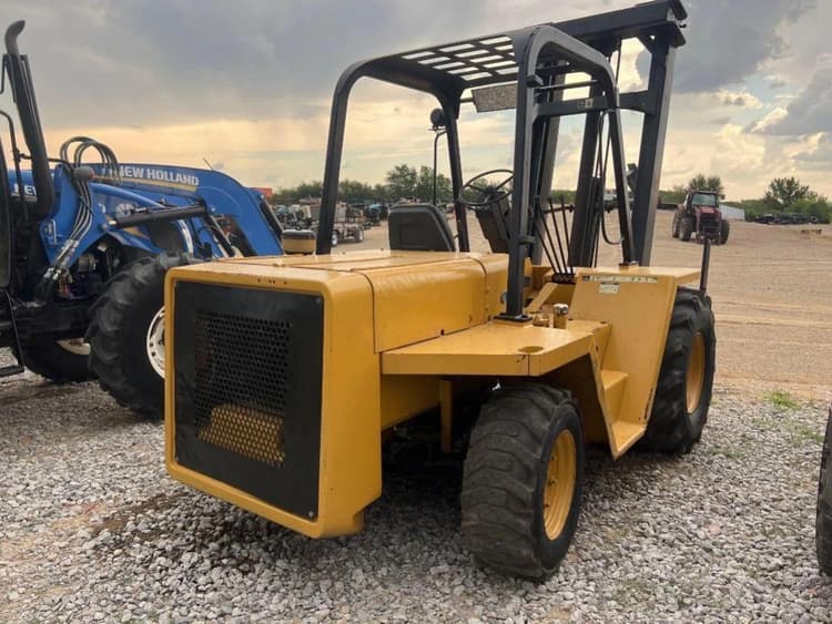 Caterpillar RC60 Construction Forklifts for Sale | Tractor Zoom