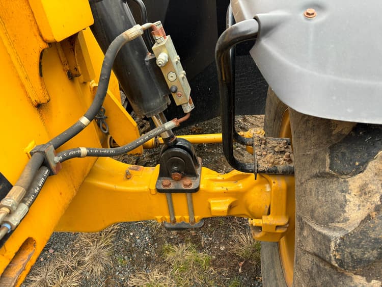 Caterpillar TH460B Construction Telehandlers for Sale | Tractor Zoom