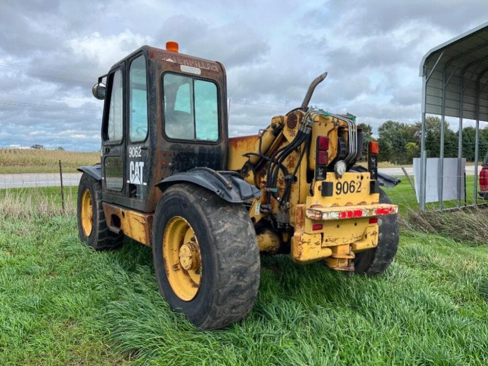 Tractor Zoom - Caterpillar TH62