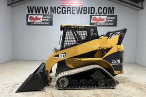 SOLD - Caterpillar 257 Skid Steer Loader Construction with 3,175 Hrs ...