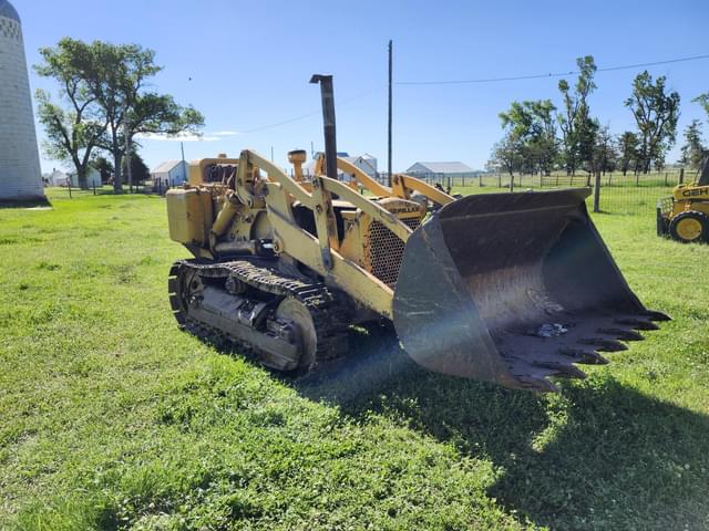 Caterpillar 933 Lot No. 5783680 Construction For Sale with --- Hrs ...