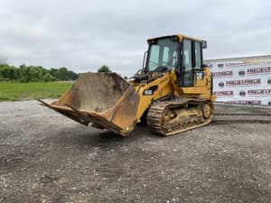 SOLD - Caterpillar 953D Lot No. 22399 Construction with 5,949 Hrs ...