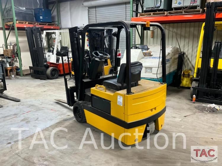 Caterpillar F30 Construction Forklifts for Sale | Tractor Zoom