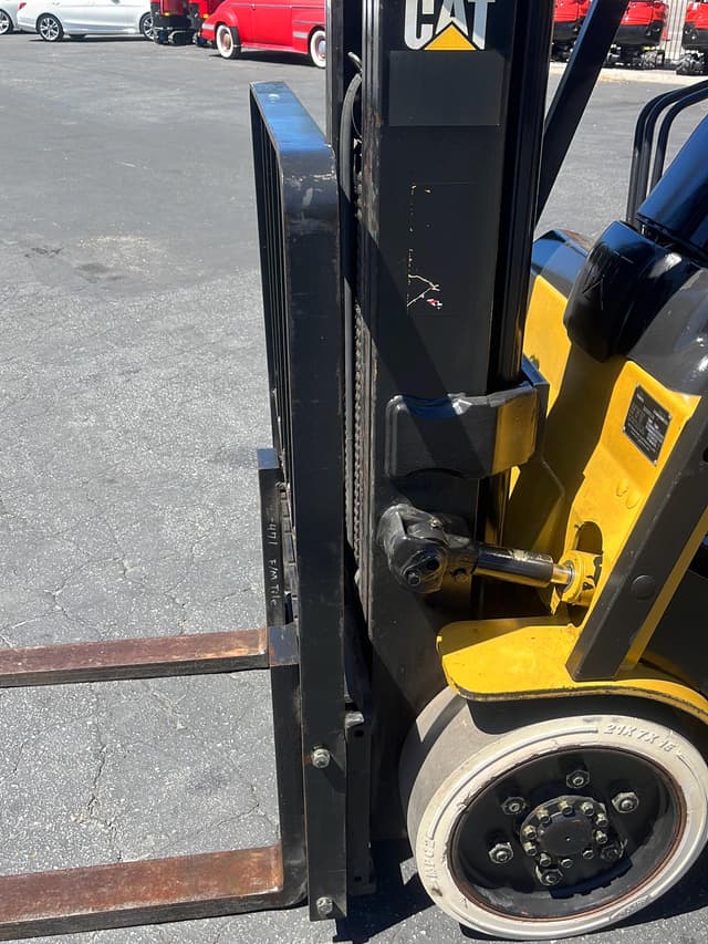 Caterpillar GC25K Lot No. 27186 Construction For Sale with 5,047 Hrs ...