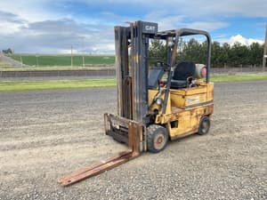 SOLD - Caterpillar T50D Lot No. 49233 Construction with --- Hrs ...