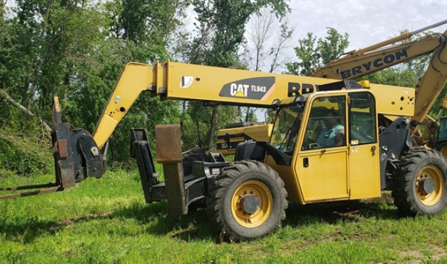 SOLD - Caterpillar TL943C Lot No. d92c42ed-f0b1-11ec-9544-0246304ce823 ...