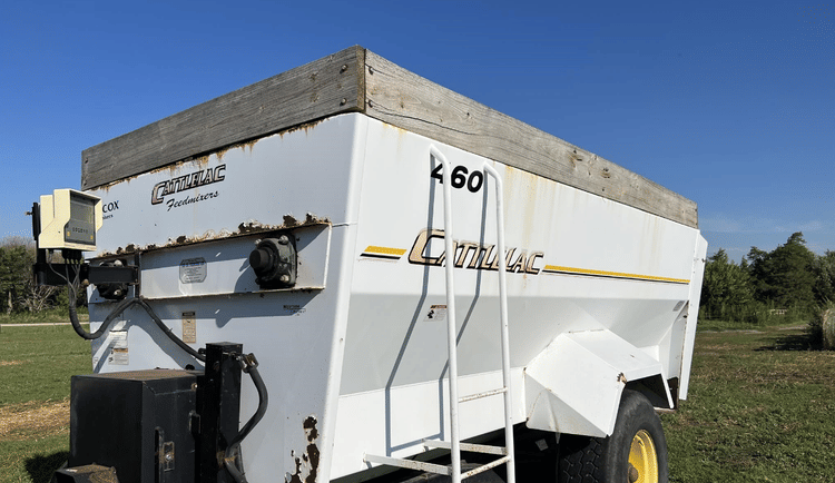 Cattlelac 460 Hay and Forage Grinders/Mixers for Sale | Tractor Zoom