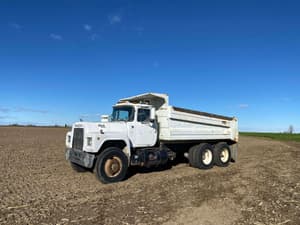 SOLD - 1984 Mack R686ST Other Equipment with 115,044 mi | Tractor Zoom
