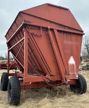 SOLD - Richardton 700 Lot No. 856375 Harvesting | Tractor Zoom