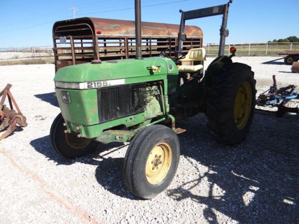 Tractor Zoom - 1992 John Deere 2155