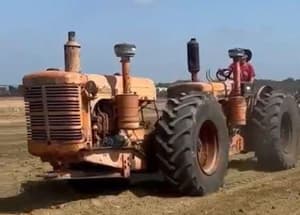 SOLD - Chamberlain Super 70 Lot No. 6749468 Tractors with 72 HP ...