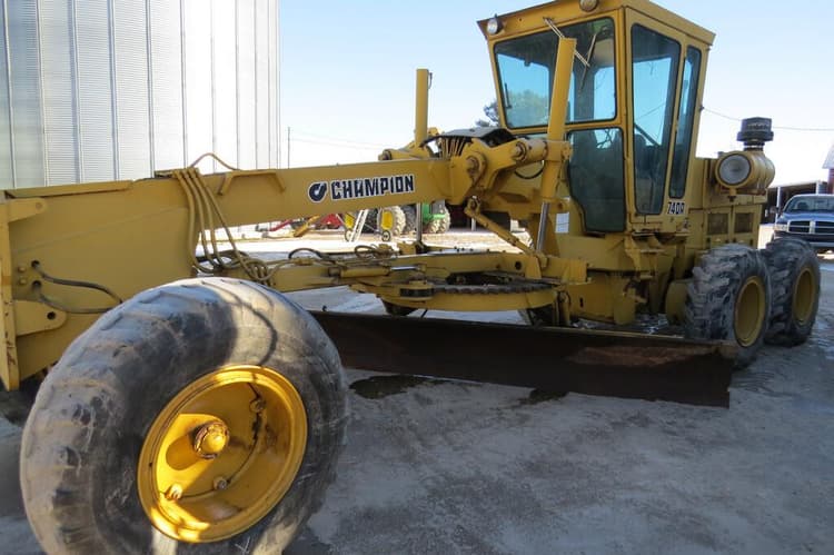 Champion 740 Construction Motor Graders for Sale | Tractor Zoom