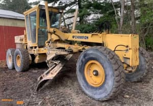 SOLD - Champion grader 760 Construction with 2,052 Hrs | Tractor Zoom