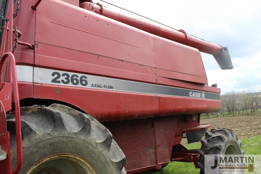 Case IH 2366 Combines Class 5 for Sale | Tractor Zoom