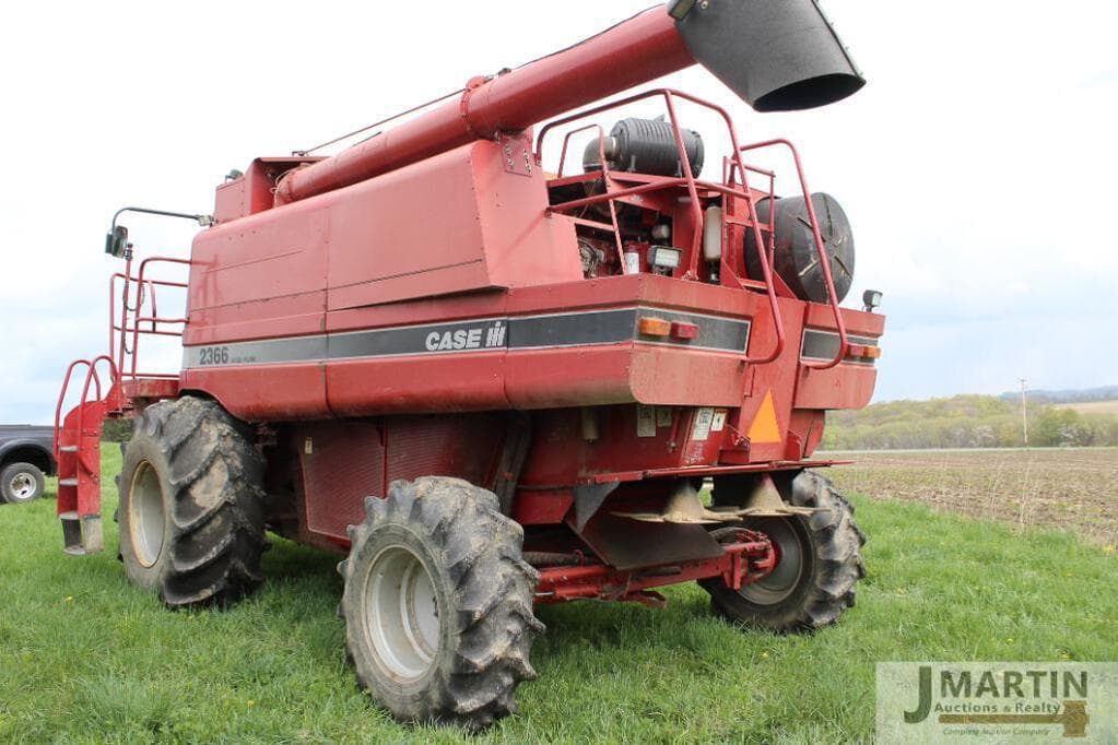 Case IH 2366 Combines Class 5 for Sale | Tractor Zoom