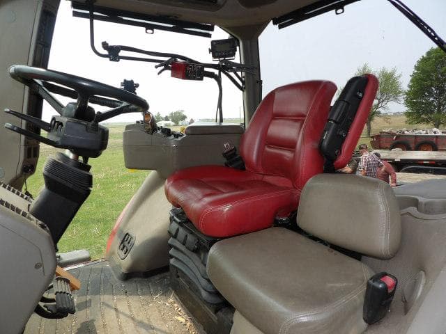 Case IH Magnum 275 Tractors 175 to 299 HP for Sale | Tractor Zoom