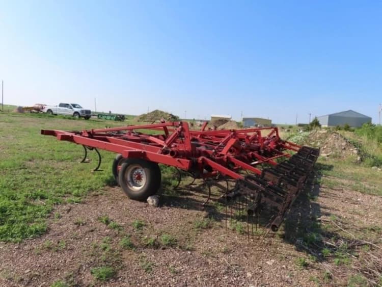 Case IH 4300 Tillage Field Cultivators for Sale | Tractor Zoom
