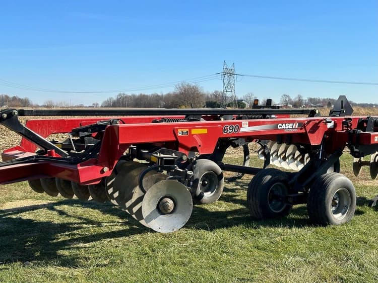 Case IH 690 Tillage Disk Rippers for Sale | Tractor Zoom