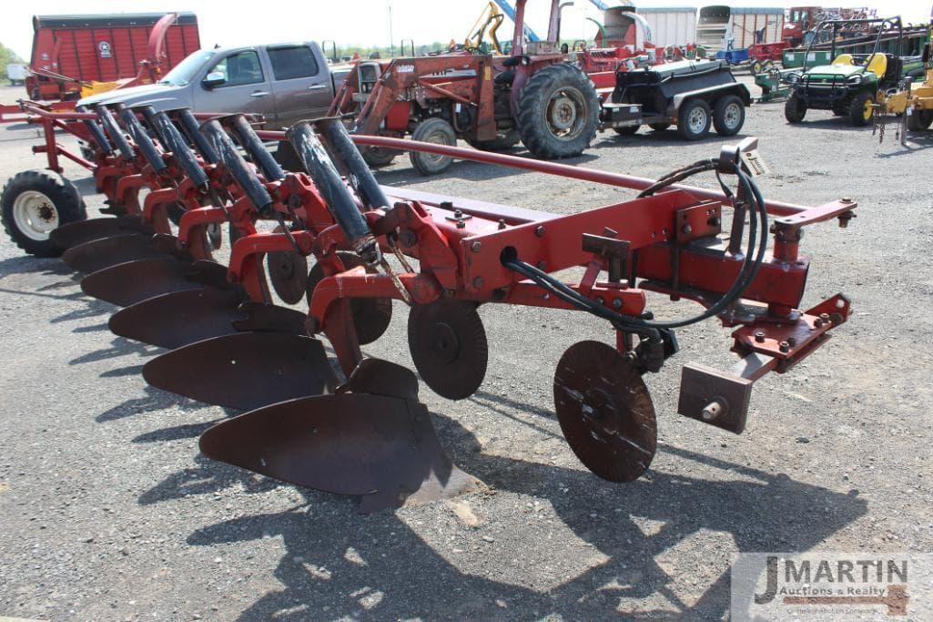 Case IH 720 Tillage Plows for Sale | Tractor Zoom