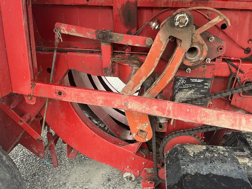 Case IH 8570 Hay and Forage Balers - Square for Sale | Tractor Zoom
