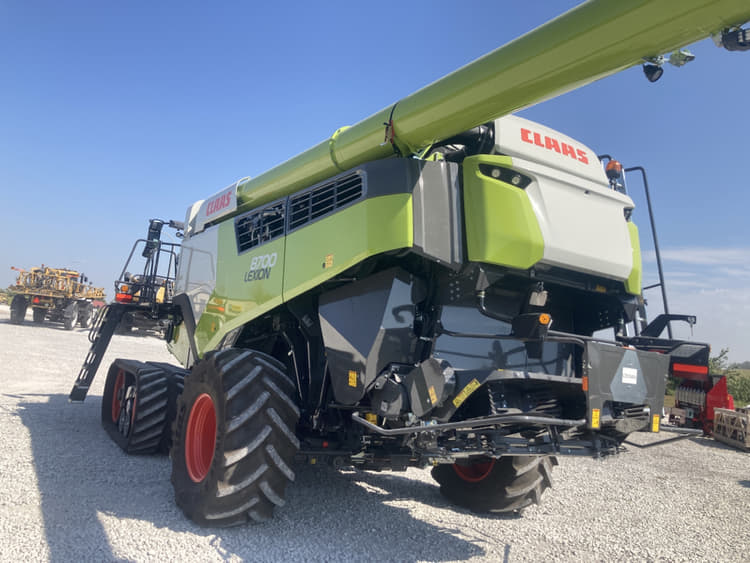 2023 CLAAS Lexion 8700TT Combines Class 9/10 for Sale | Tractor Zoom